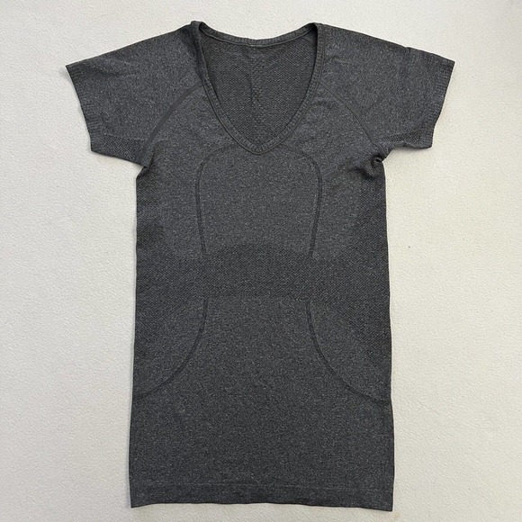 lululemon athletica | Tops | Lululemon Women Charcoal Gray Swiftly Tech Short Sleeve Ss Vneck ...